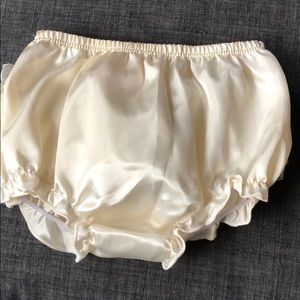 Ruffle Buns | Accessories | Nwot Ruffle Buns Diaper Covers Set Of 3 98 ...